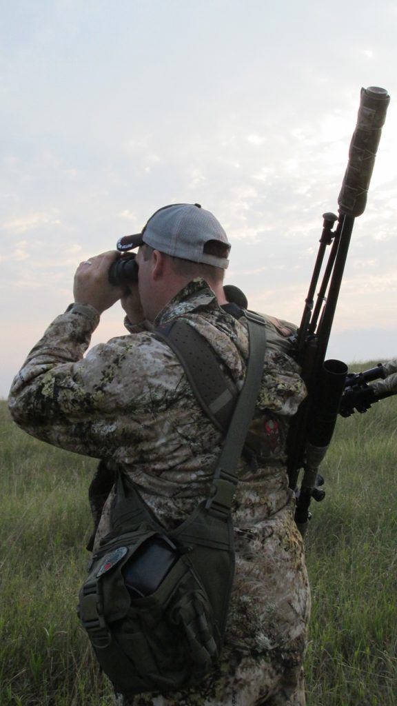 The Ultimate List of the Best Binoculars for Hunting [Field Tested]